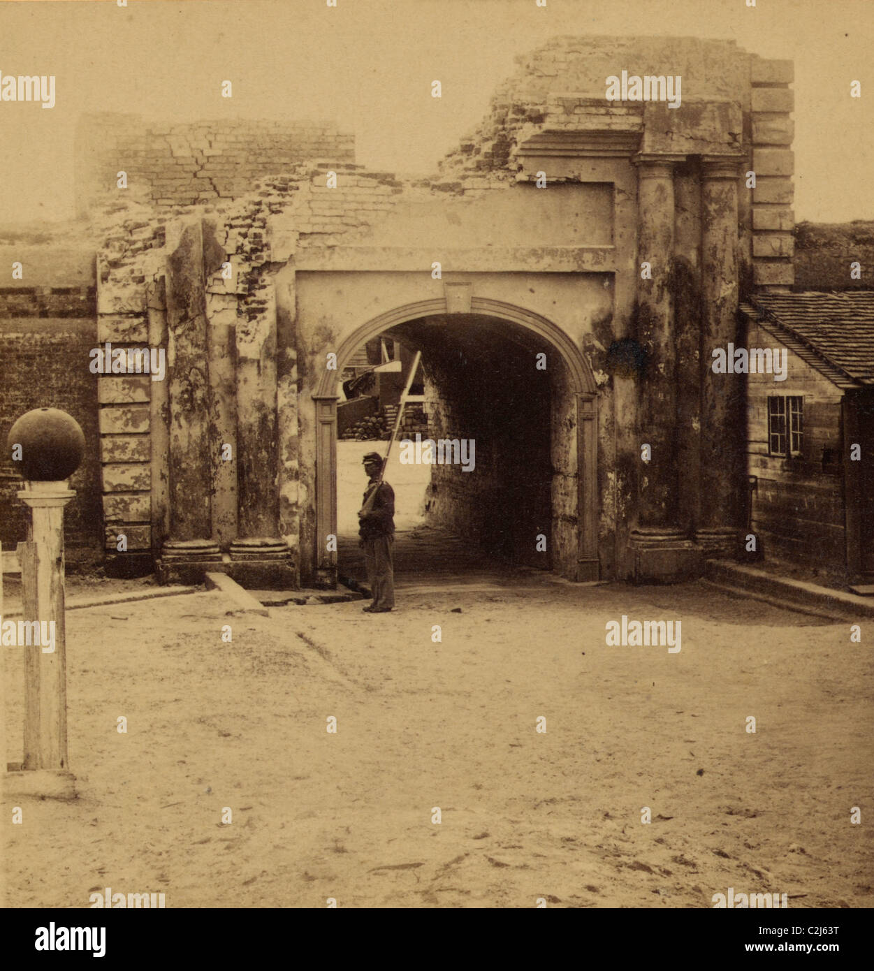 Sally port hi-res stock photography and images - Alamy