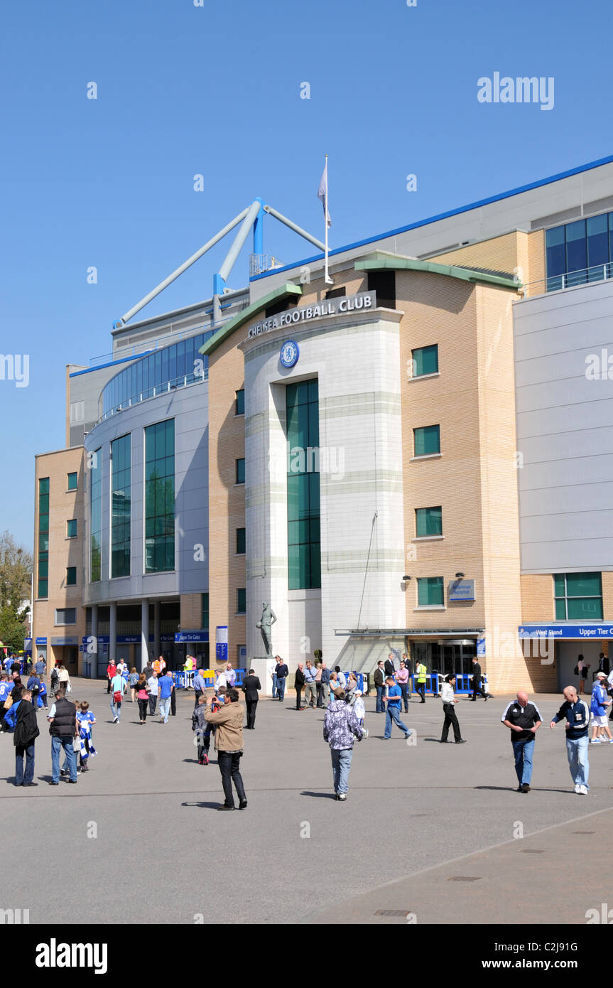 Chelsea Football Club match day home game Stock Photo - Alamy