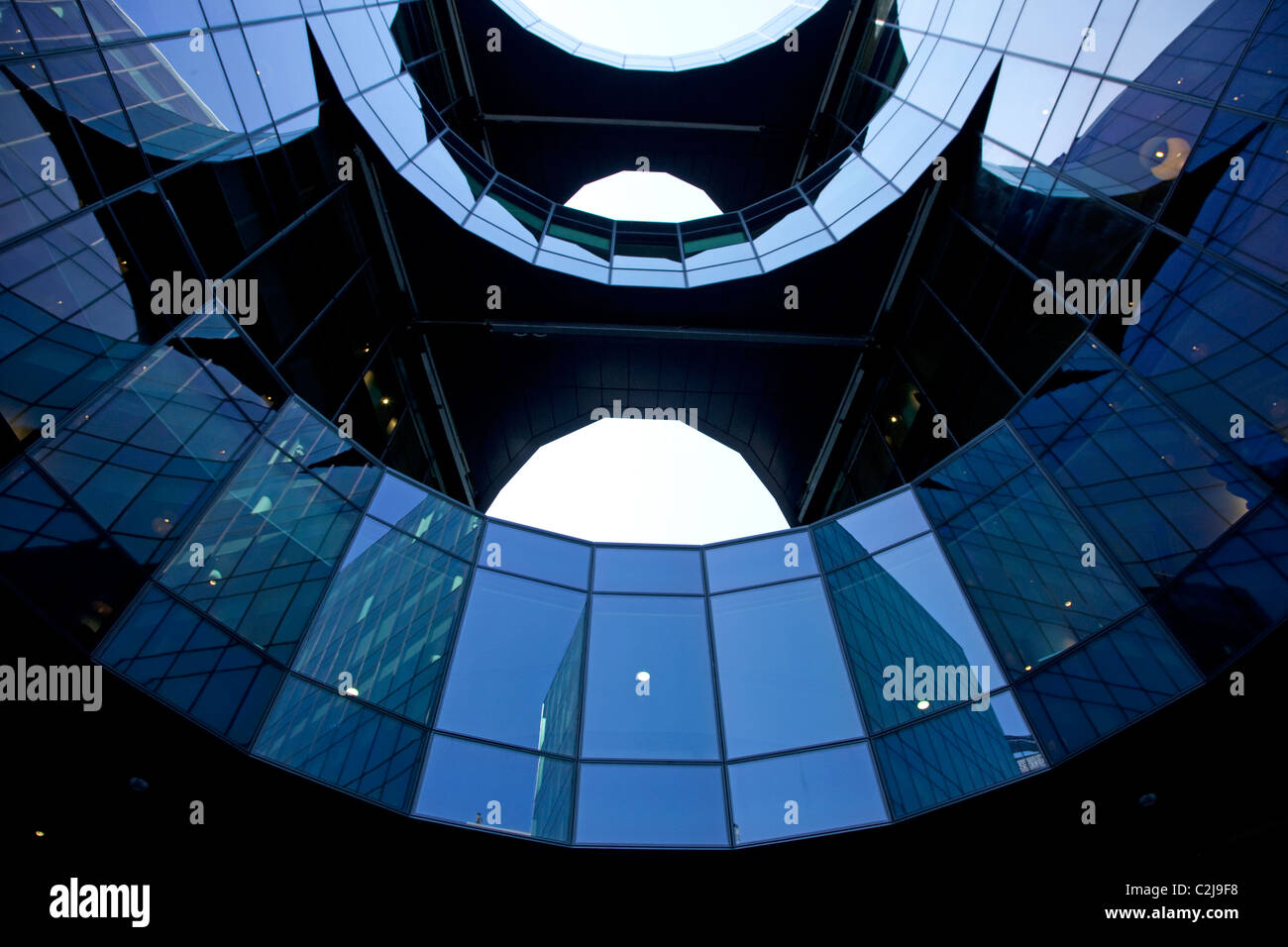 7 more london riverside hi-res stock photography and images - Alamy