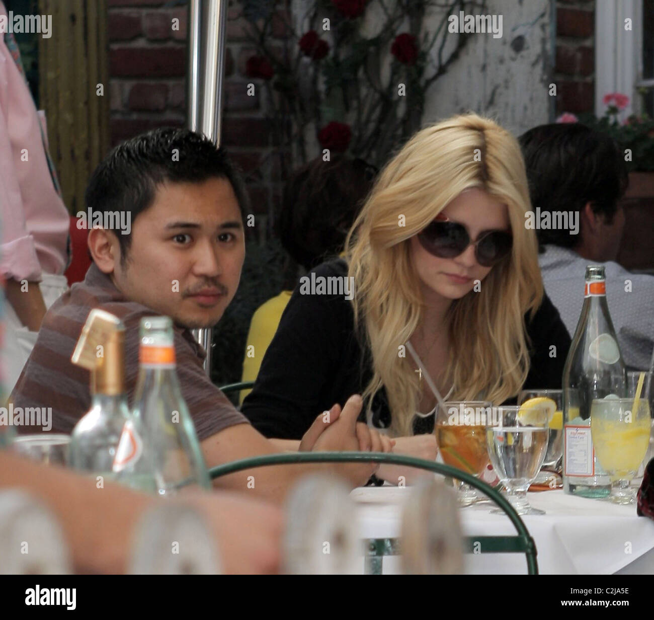 Mischa Barton at the Ivy restaurant Los Angeles, California - 11.02.08 ...