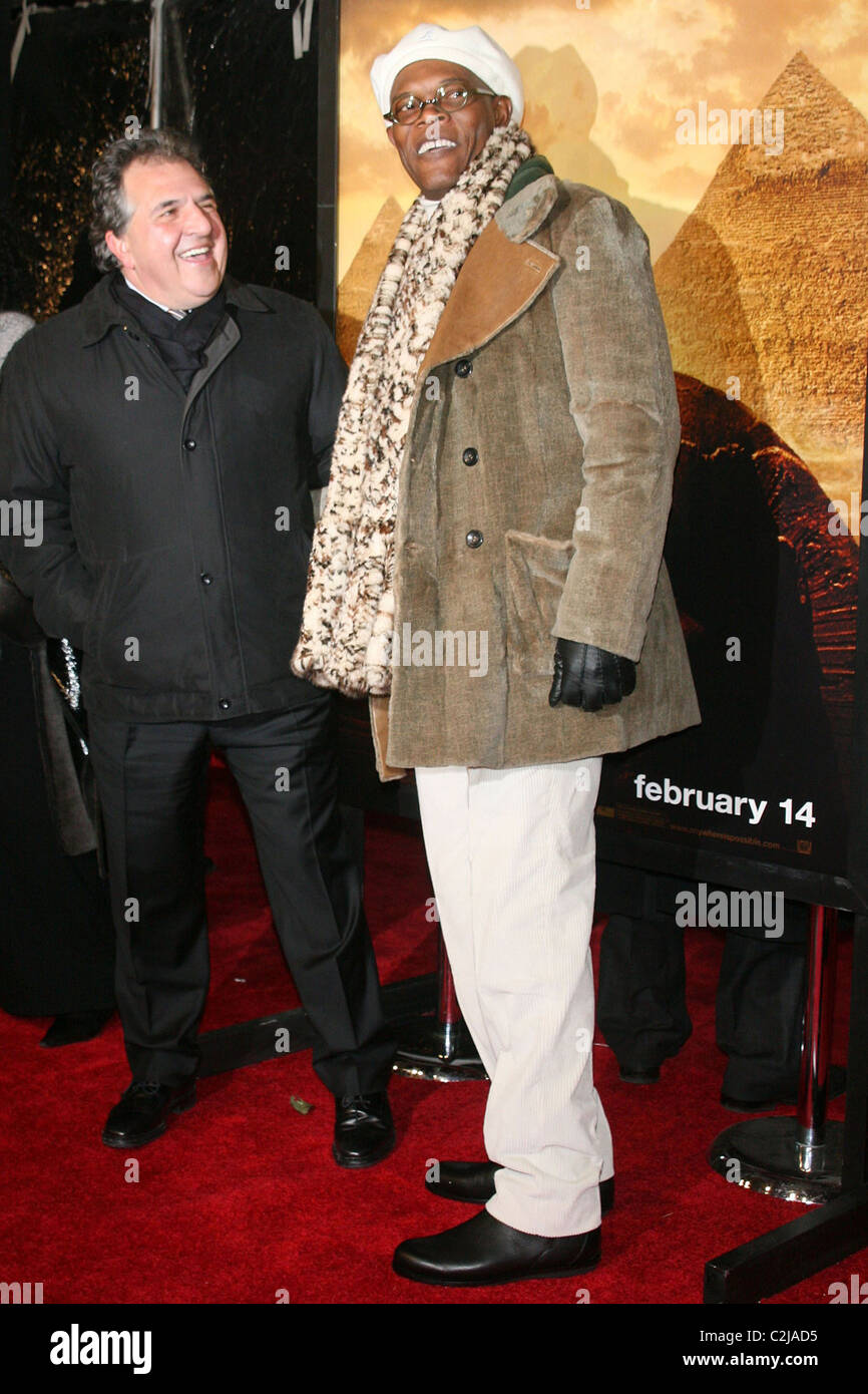 Jim gianopulos samuel jackson new hi-res stock photography and images ...