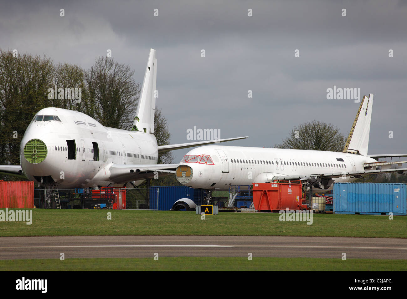 Airliner graveyard hi-res stock photography and images - Alamy