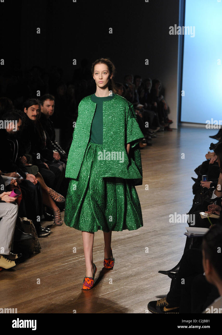 Models London Fashion Week Autumn/Winter 2008 - Armand Basi - catwalk ...