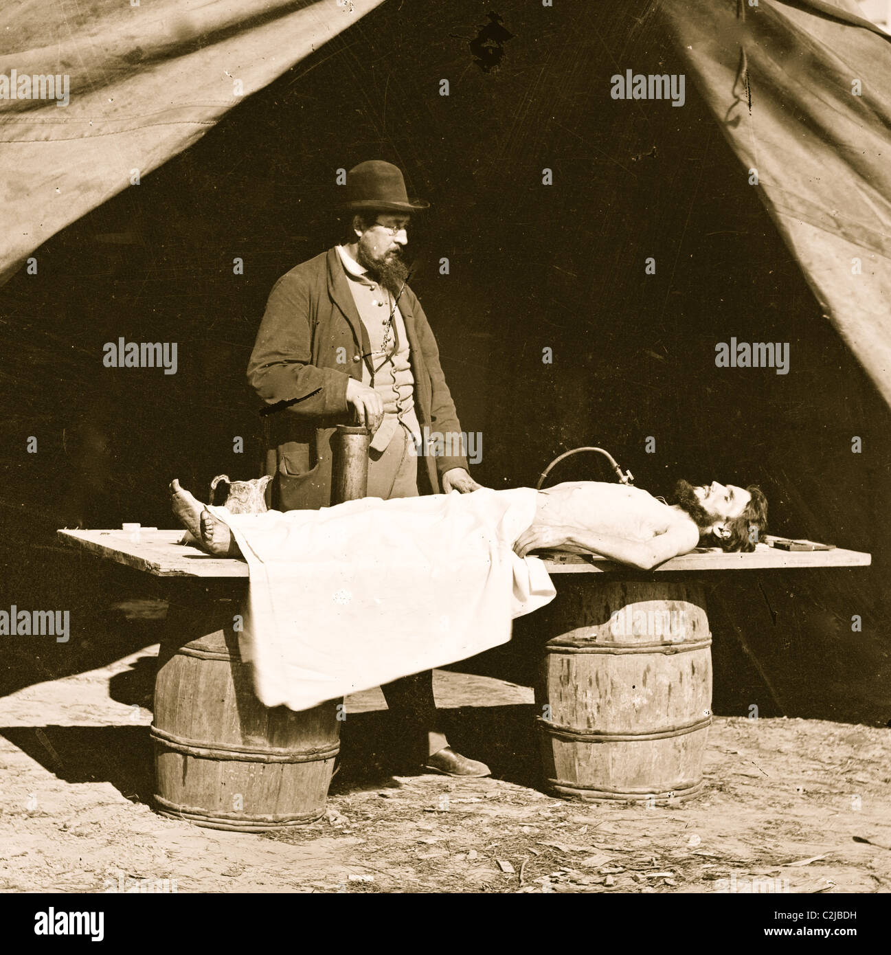 Embalming hi-res stock photography and images - Alamy
