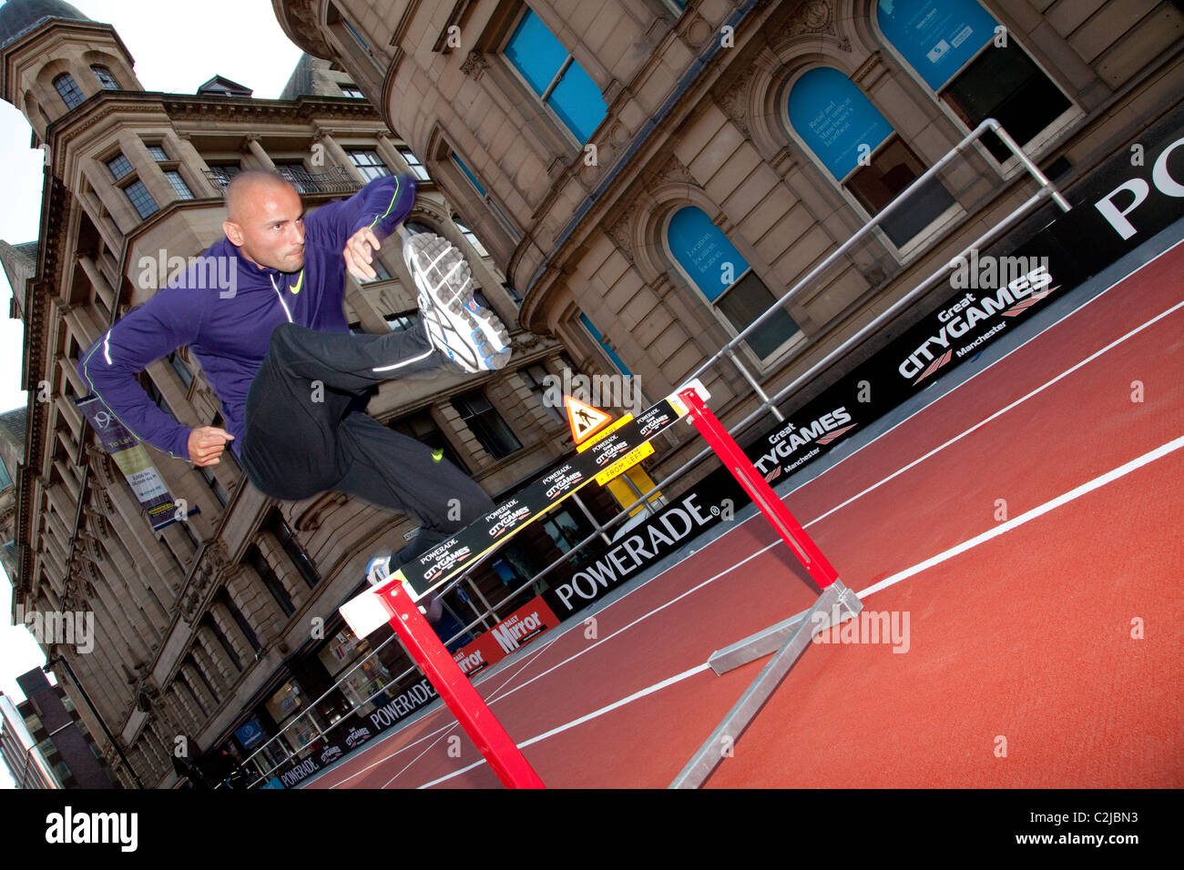 Hurdler warm up hi-res stock photography and images - Alamy