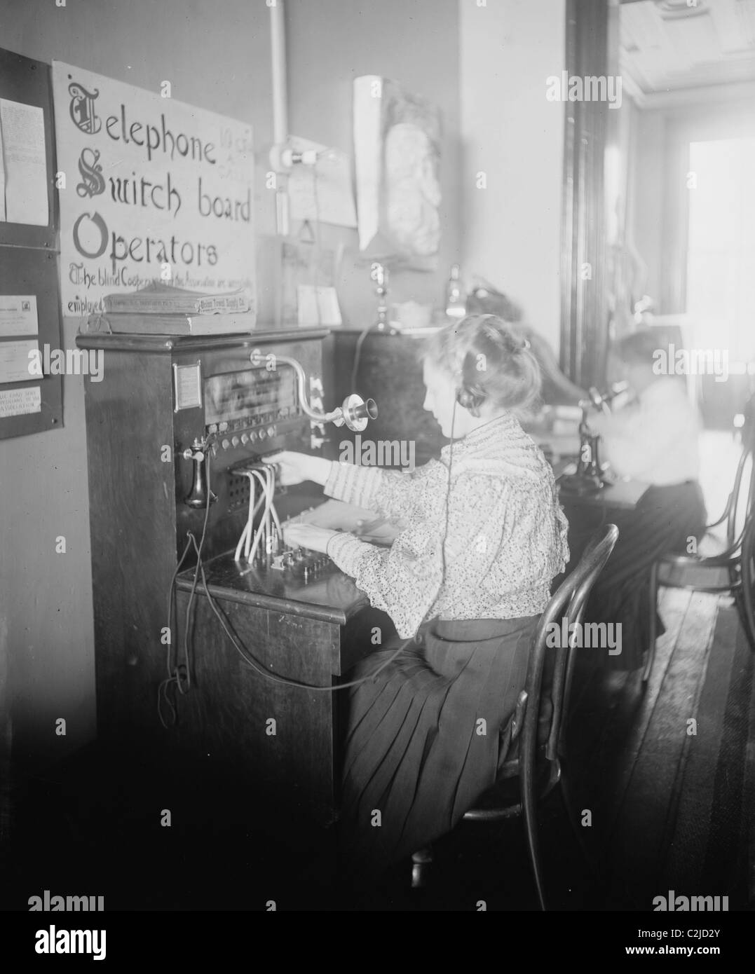 Switchboard operator hi-res stock photography and images - Alamy