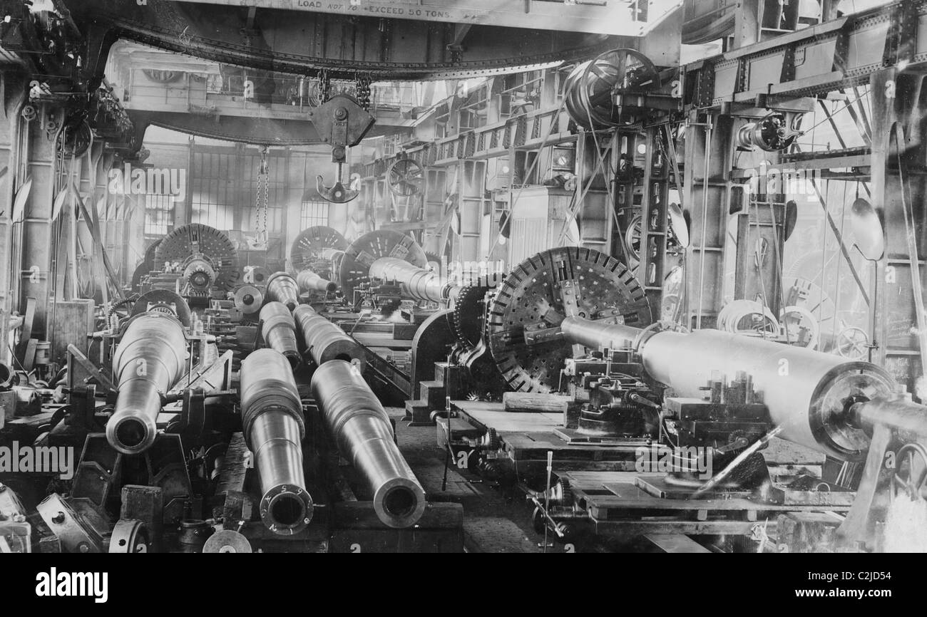 Naval guns hi-res stock photography and images - Alamy