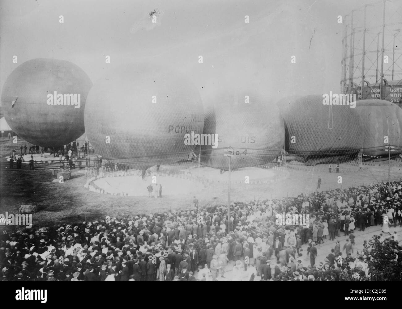 Air race Black and White Stock Photos & Images - Alamy