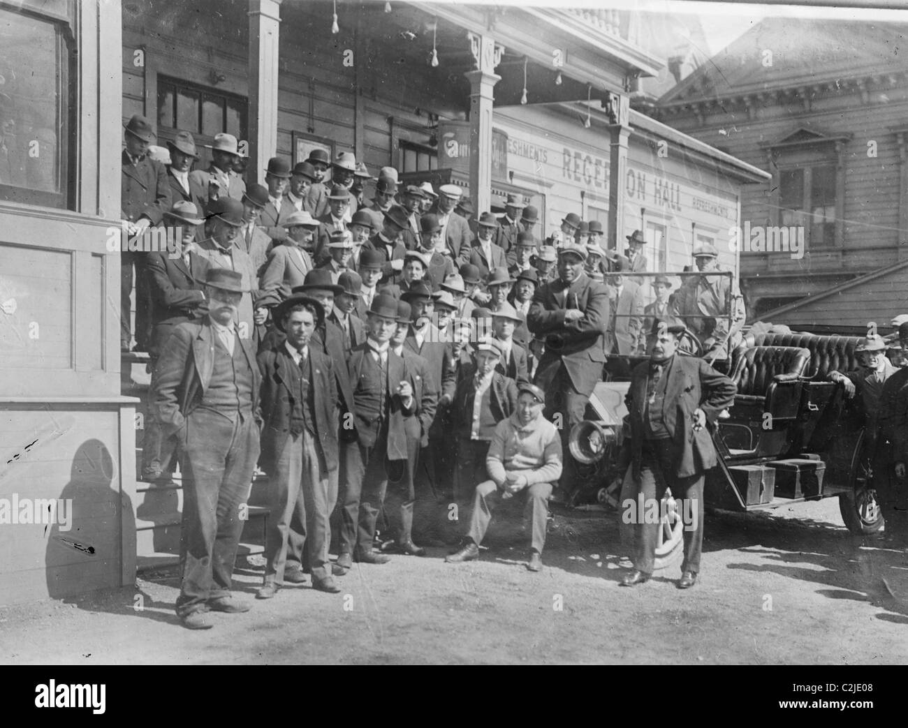 Jack Johnson, Heavyweight Champion and Little in training camp Stock ...
