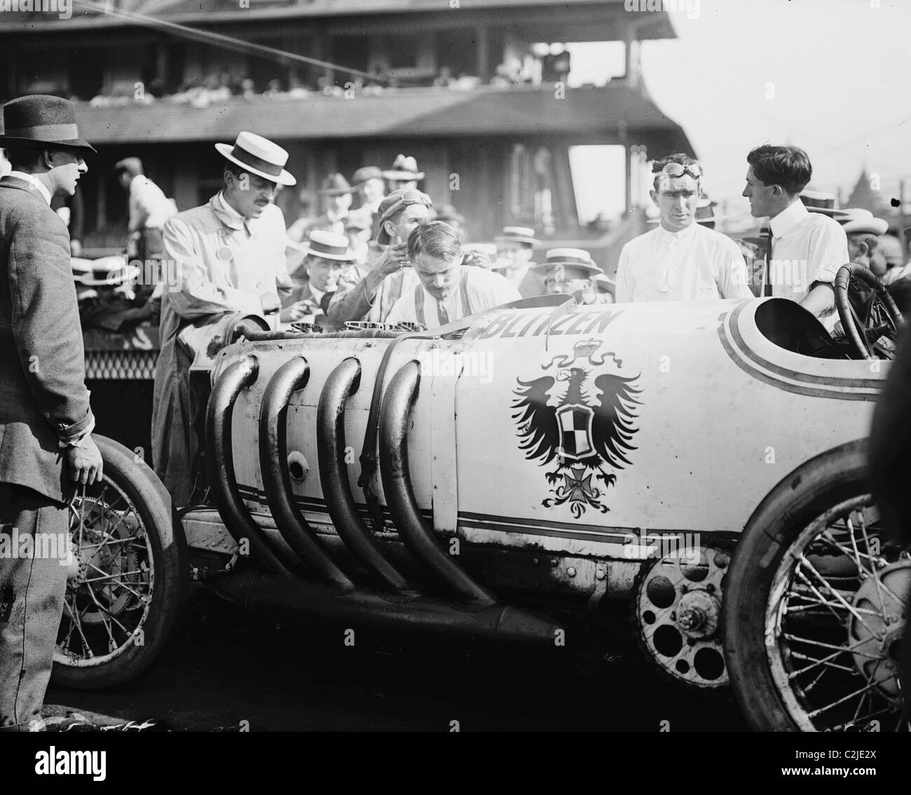 Race car driver Bob Burman and his "Blitzen Benz Stock Photo - Alamy