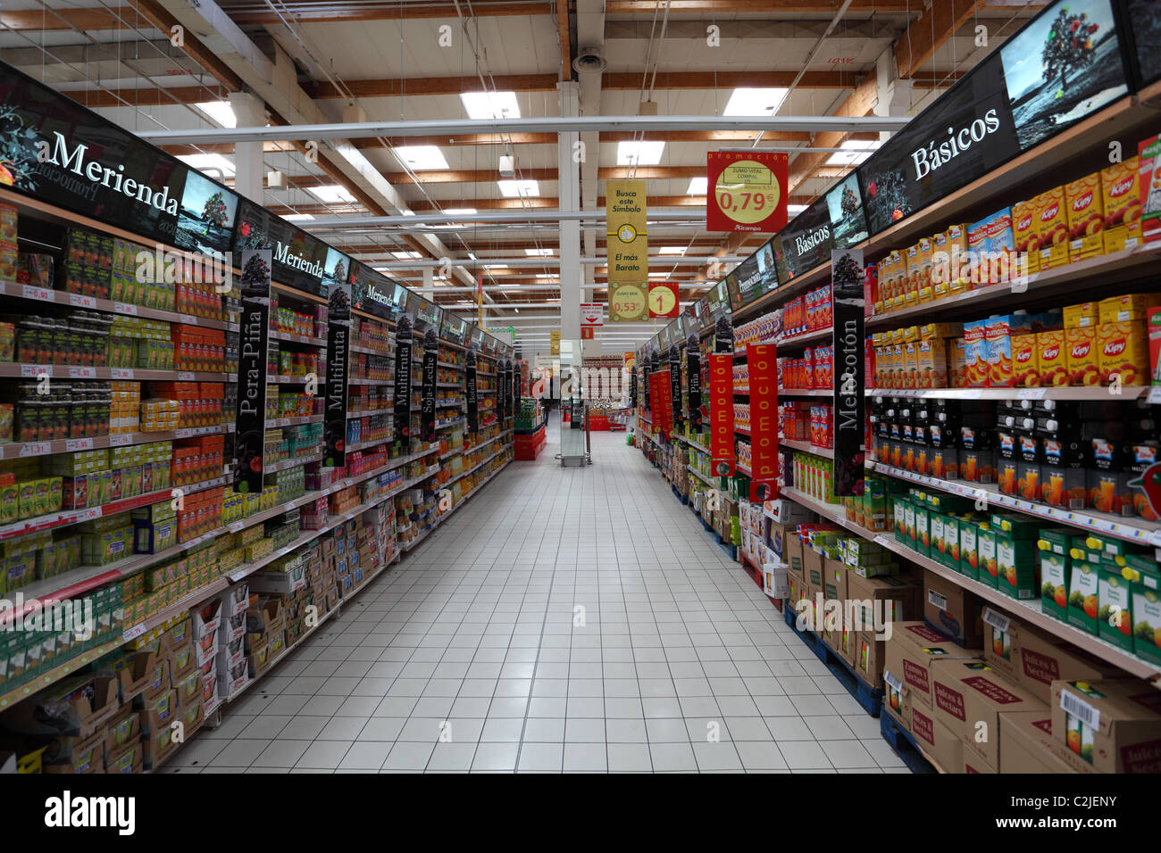 Supermarket aisle hi-res stock photography and images - Alamy