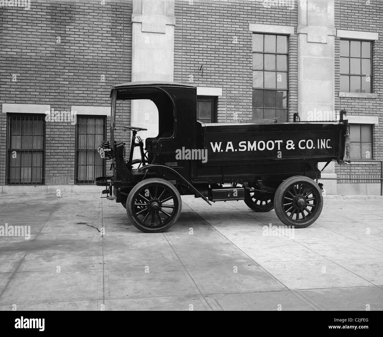 Smoot hi-res stock photography and images - Alamy