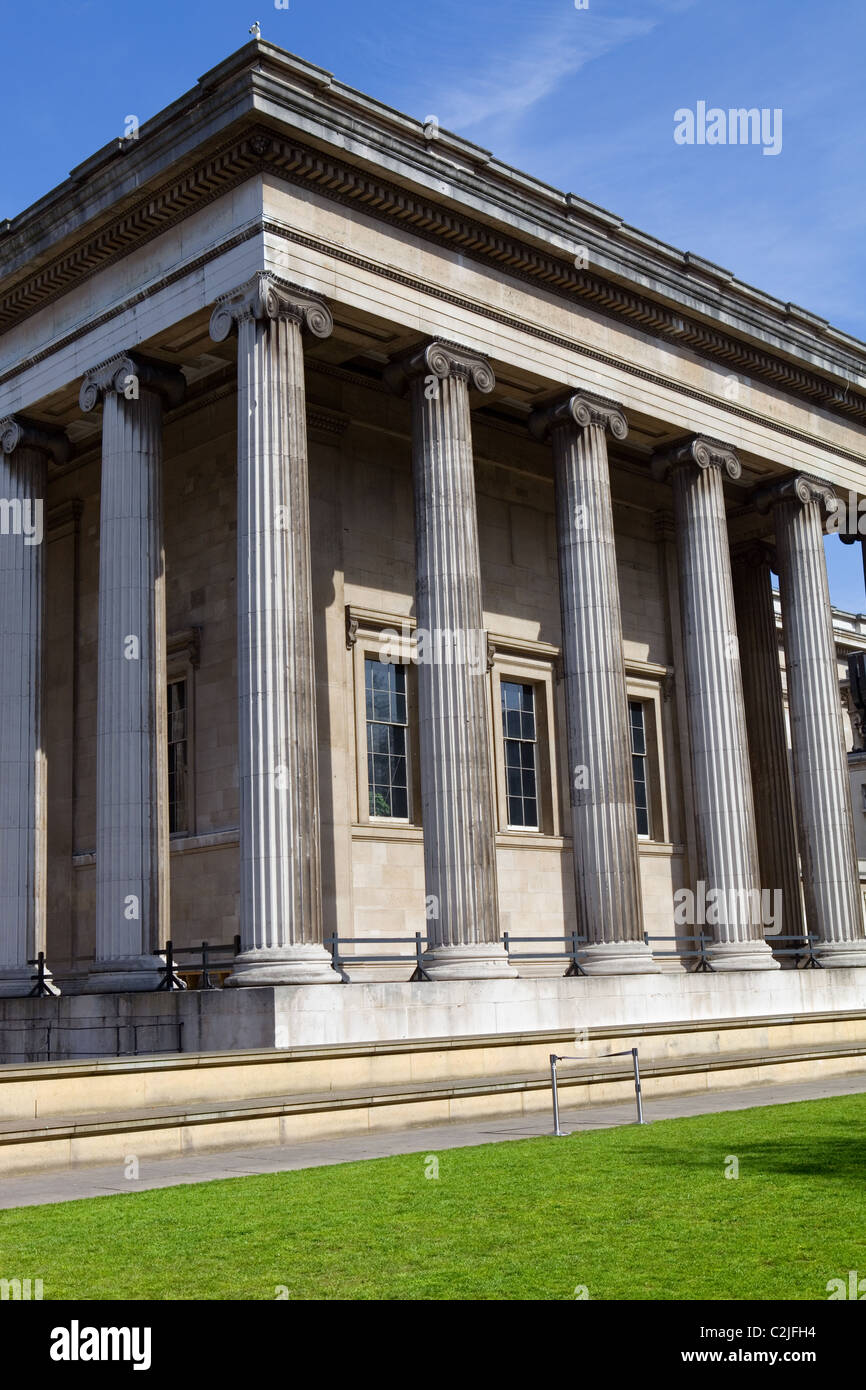 Detail of the exterior of the British Museum, London Stock Photo - Alamy