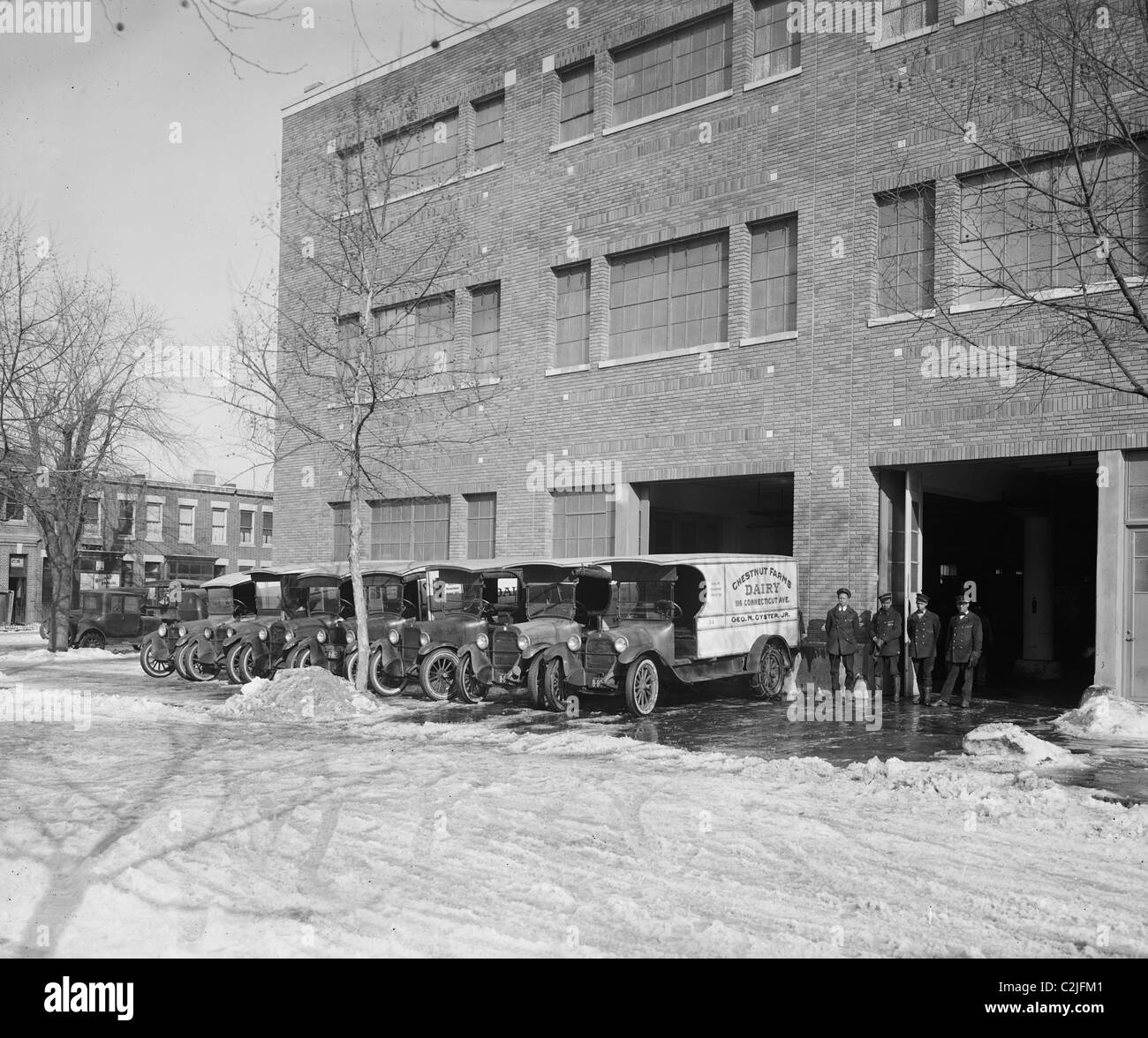 Chestnut Farms Dairy. Geo. M. Oyster, Jr Stock Photo - Alamy