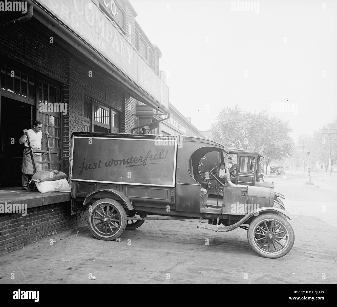 Grocery delivery vehicles hi-res stock photography and images - Alamy