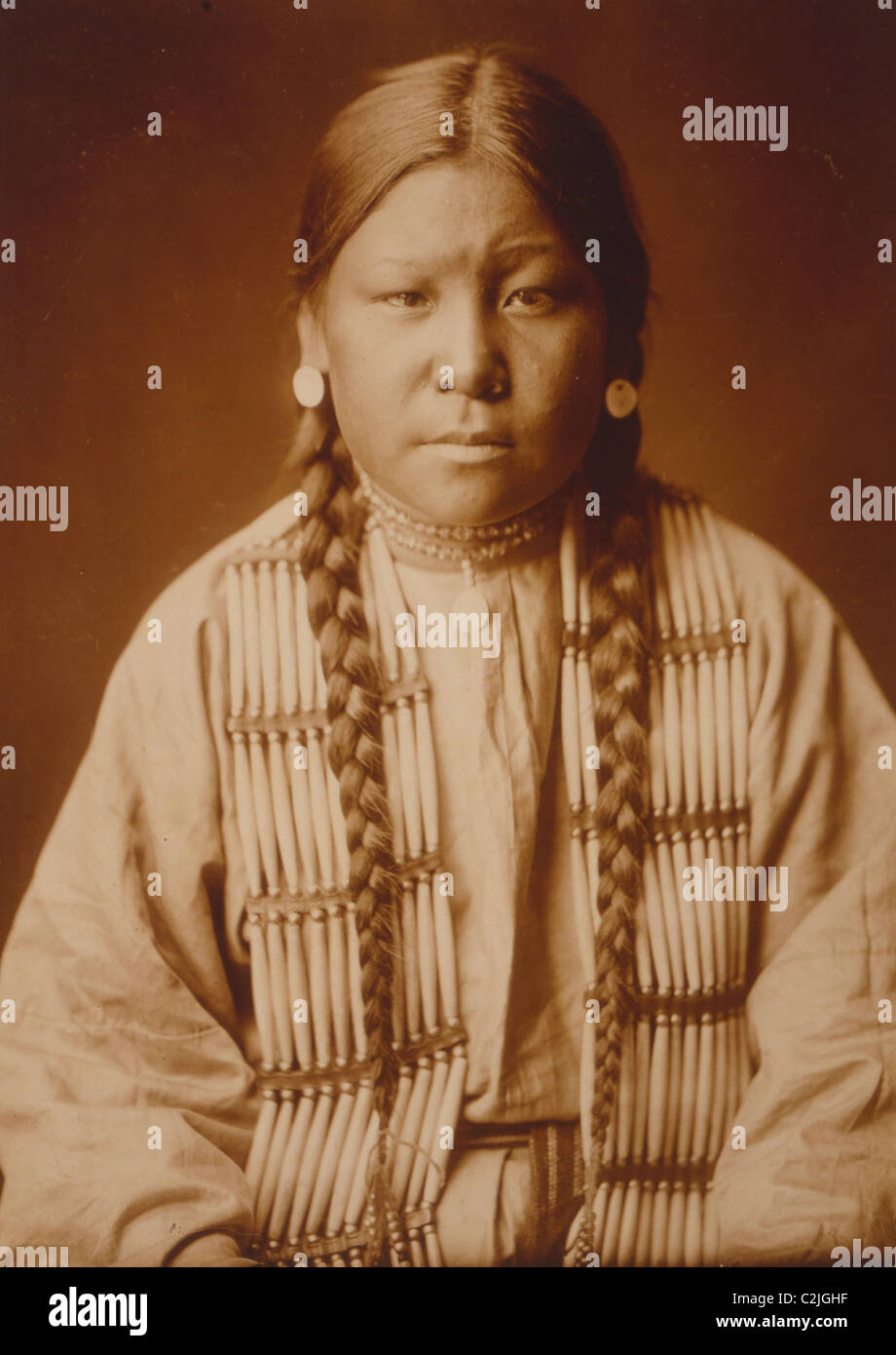 Cheyenne indian girl hi-res stock photography and images - Alamy