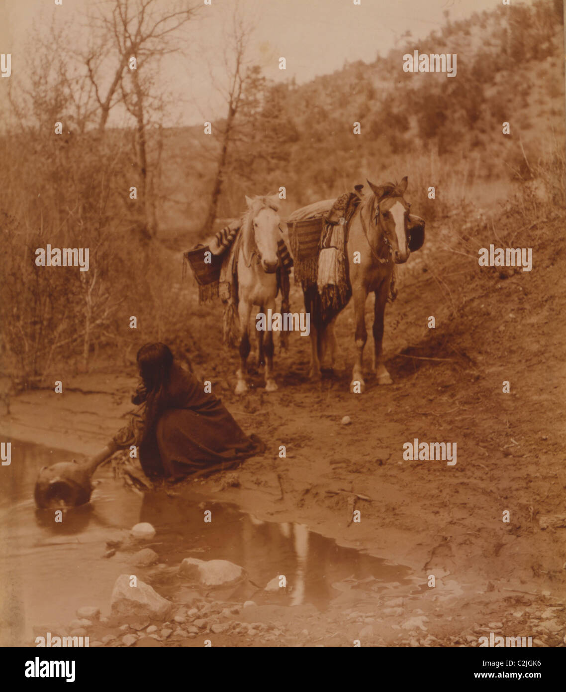 Native american water jug hi-res stock photography and images - Alamy