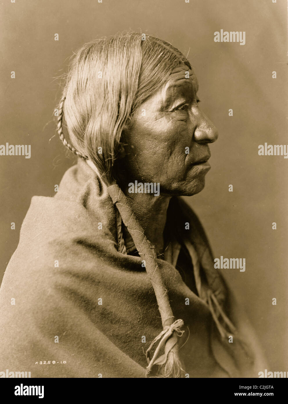 Cheyenne indian portrait hi-res stock photography and images - Alamy