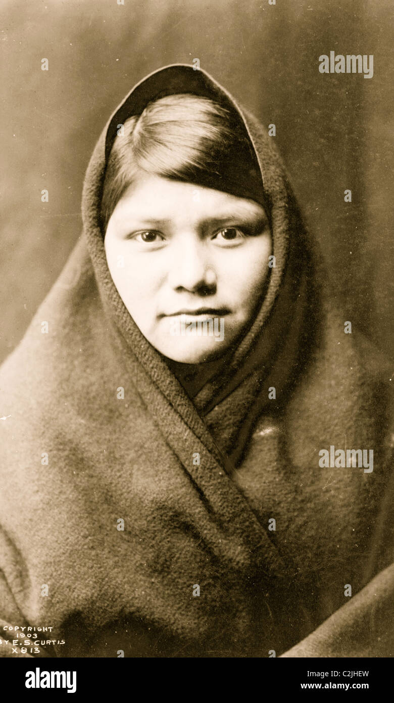 Zuni girl hi-res stock photography and images - Alamy