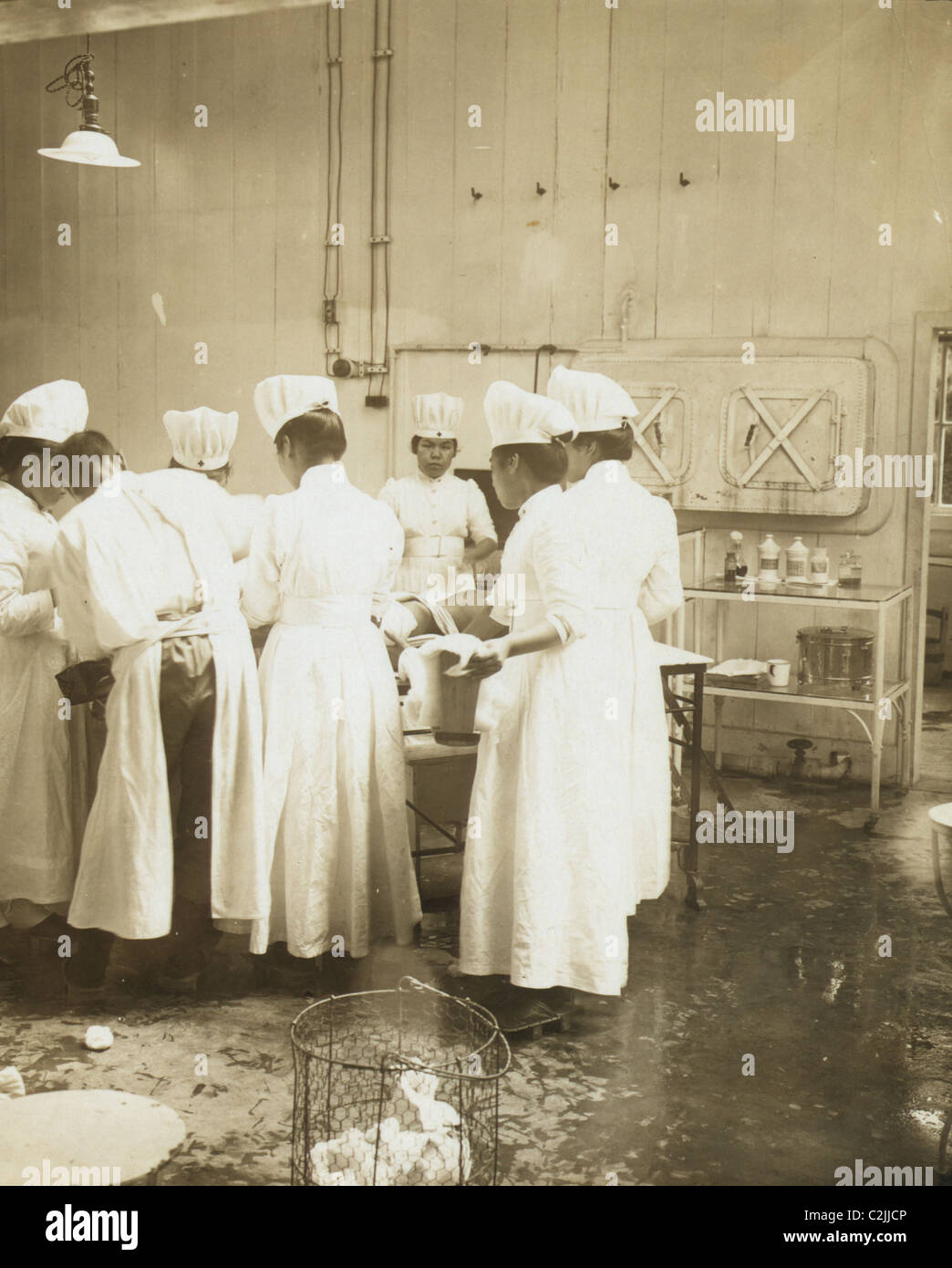 Japanese nurses hi-res stock photography and images - Alamy Japanese nurses hi-res stock photography and images - Alamy