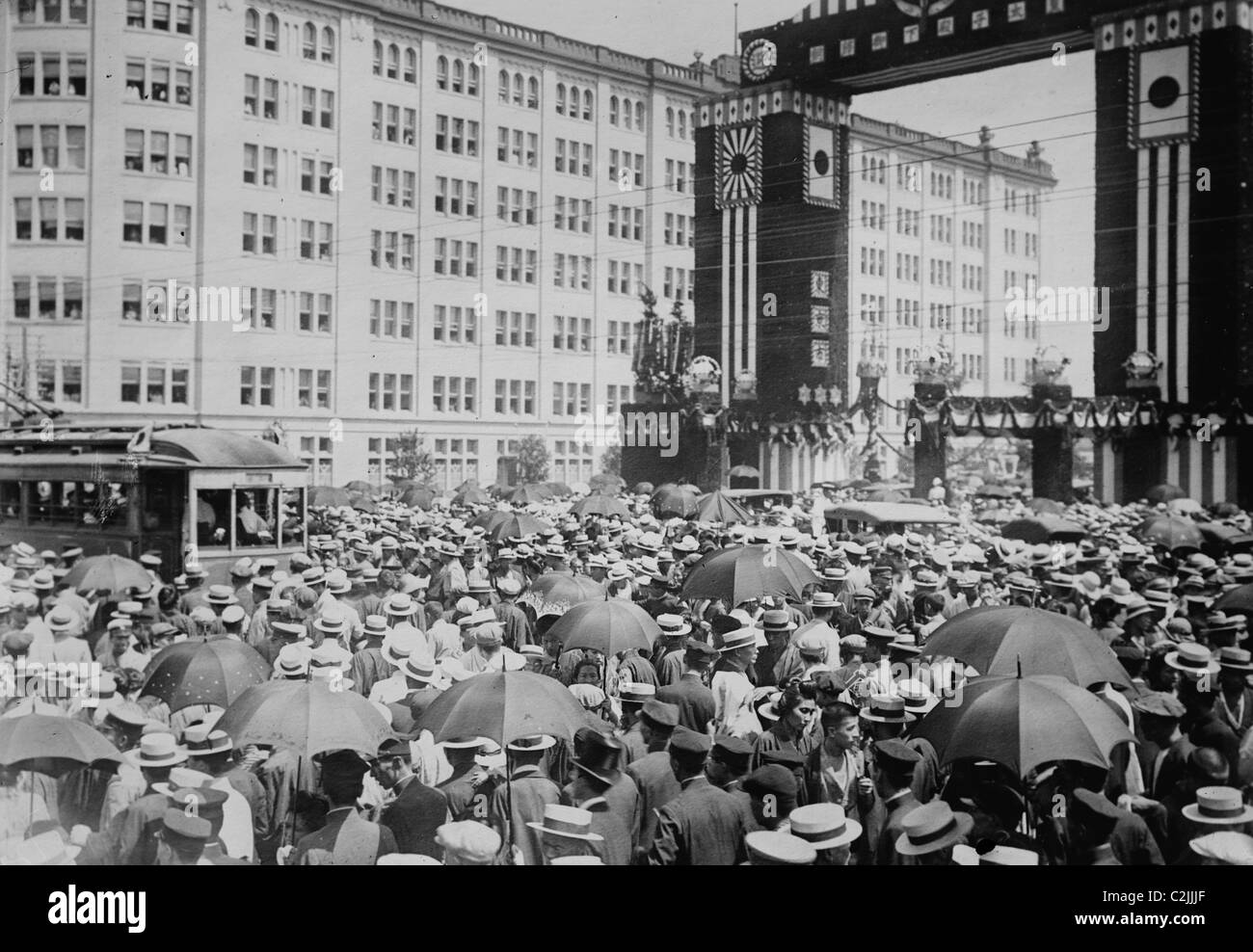 Opening of the Railroad Station in Tokyo Stock Photo - Alamy