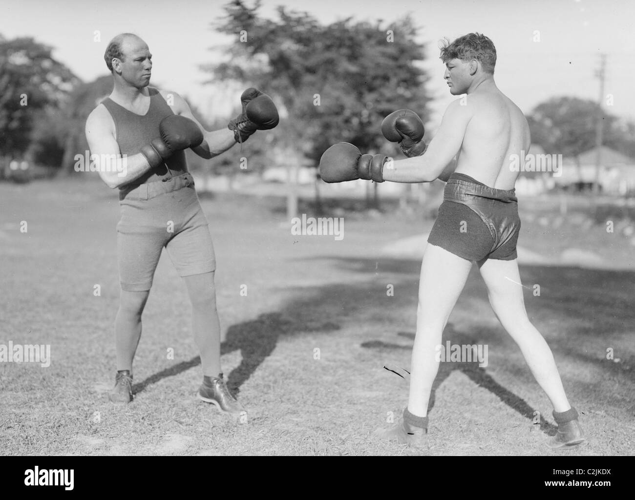 Boxing ring bell hi-res stock photography and images - Alamy