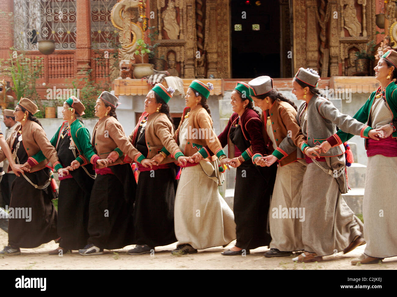 Himachal pradesh dance hi-res stock photography and images - Alamy