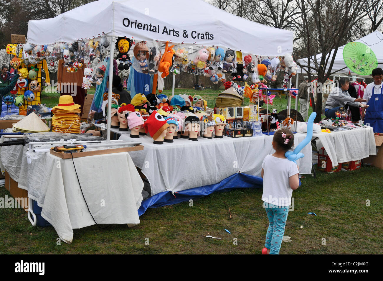 Oriental arts and crafts souvenirs, Sakura Sunday spring celebration ...