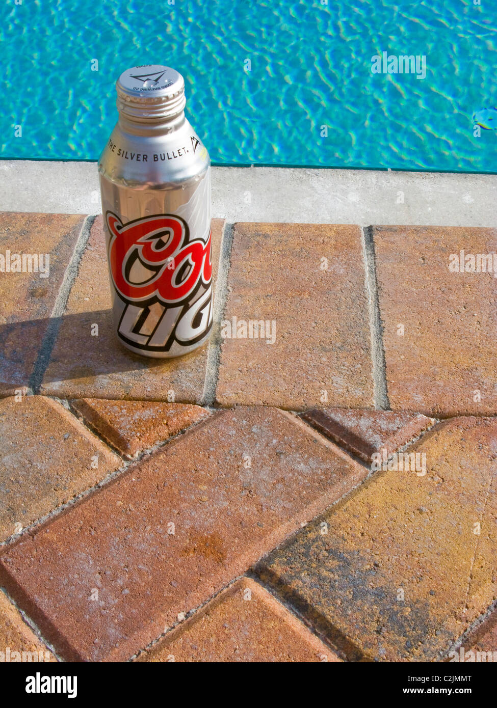 Tin of beer hi-res stock photography and images - Alamy