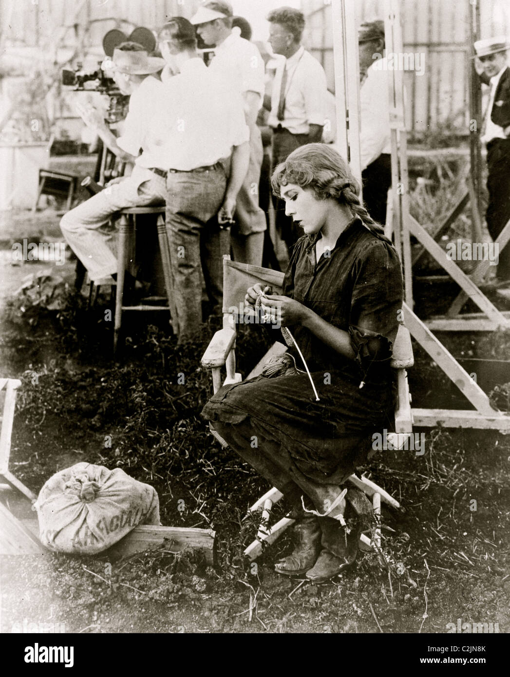 Knitting for the red cross hi-res stock photography and images - Alamy