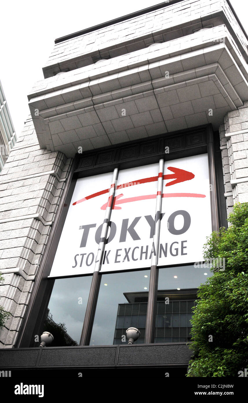 Foreign exchange market tokyo hi-res stock photography and images - Alamy
