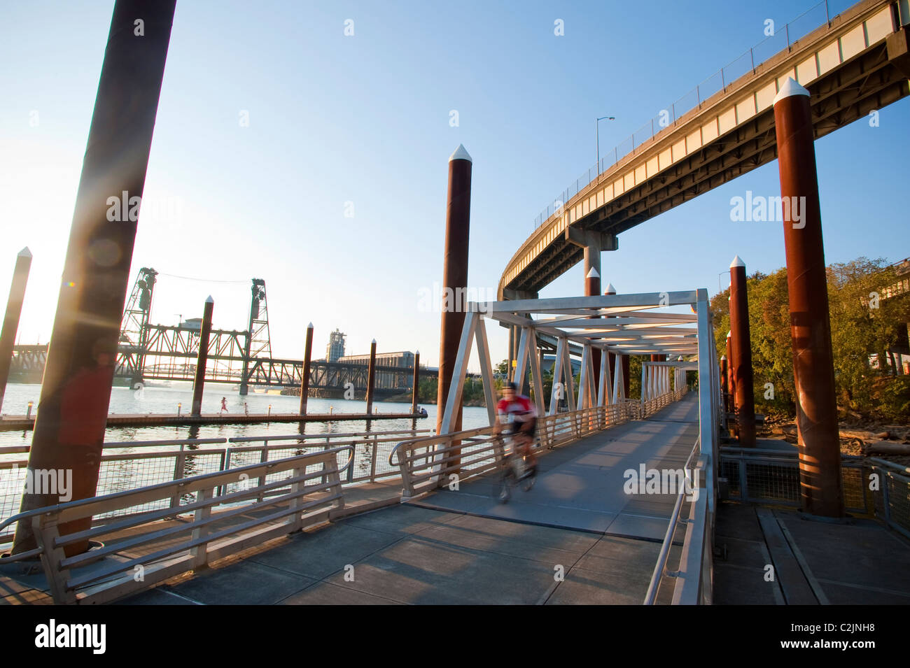 Vera katz eastbank esplanade hi-res stock photography and images - Alamy