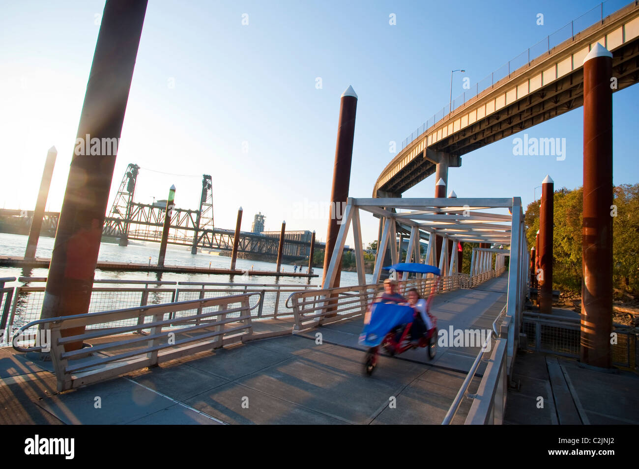Vera katz eastbank esplanade hi-res stock photography and images - Alamy