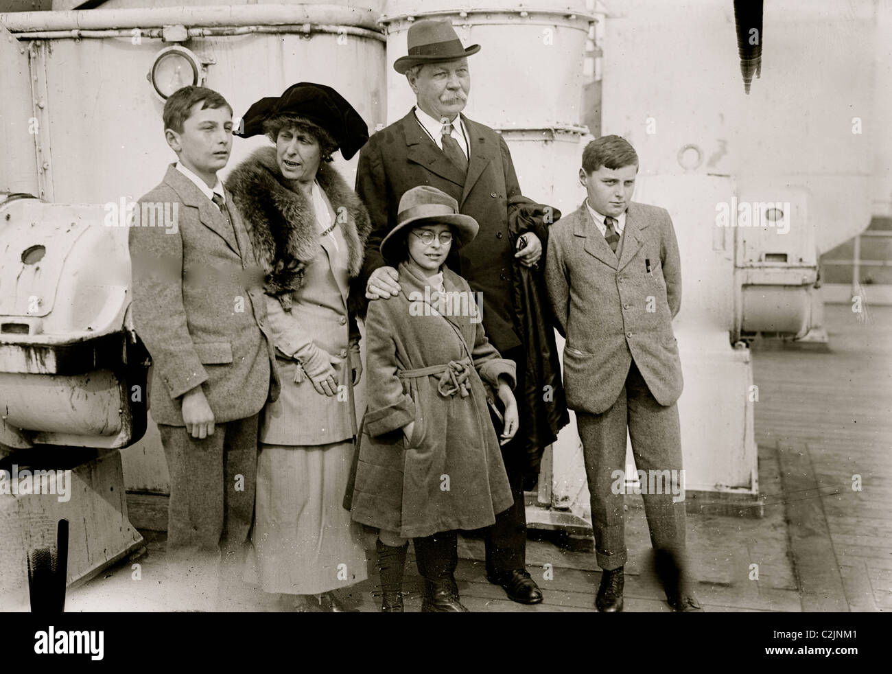 Sir A. Conan Doyle and children Stock Photo - Alamy