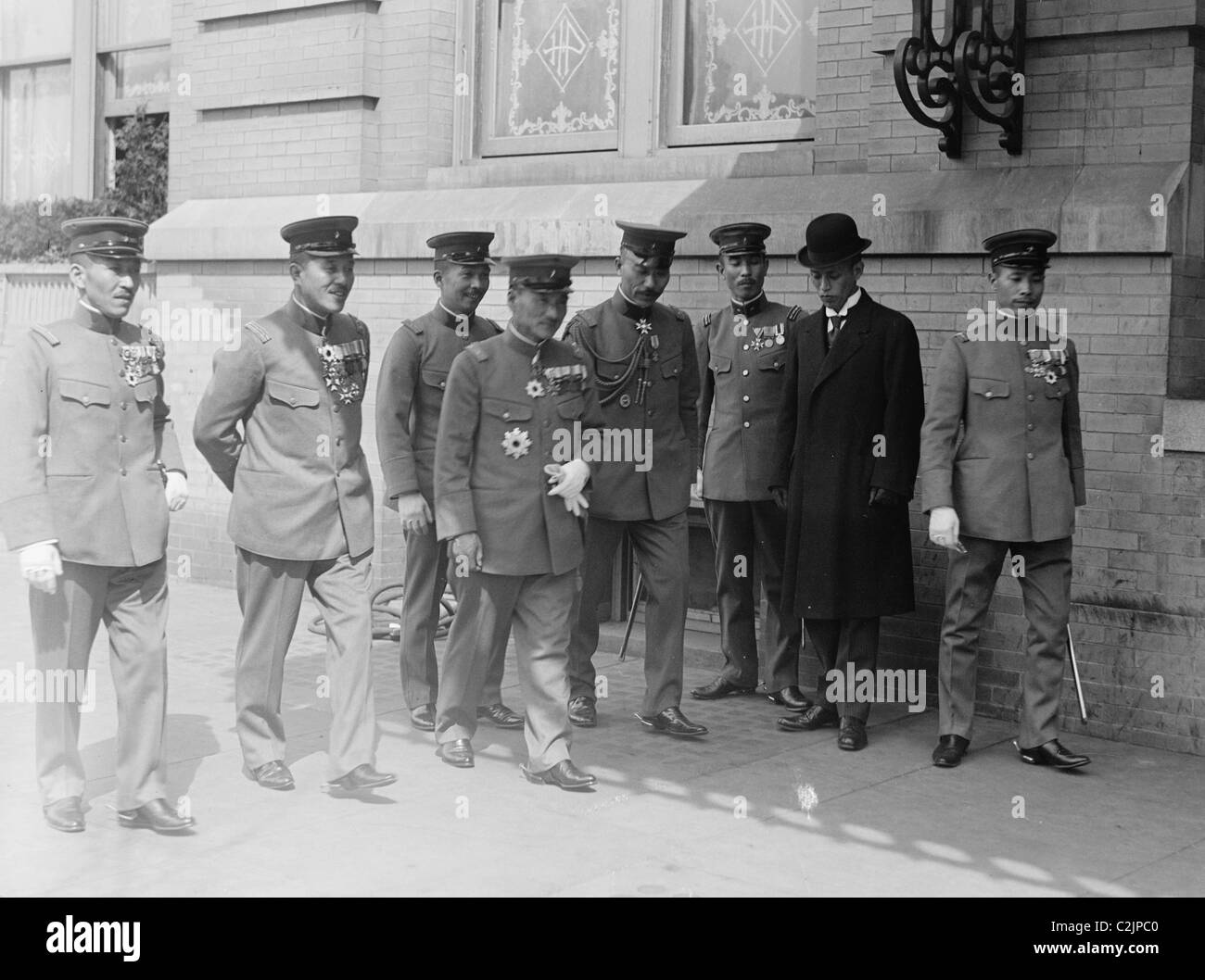 Officers japan hi-res stock photography and images - Alamy