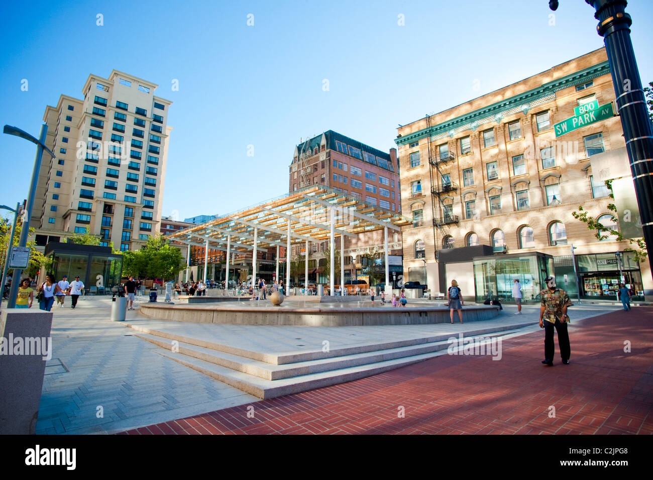 Director Park at SW Park Ave & SW Yamhill St. in downtown Portland ...