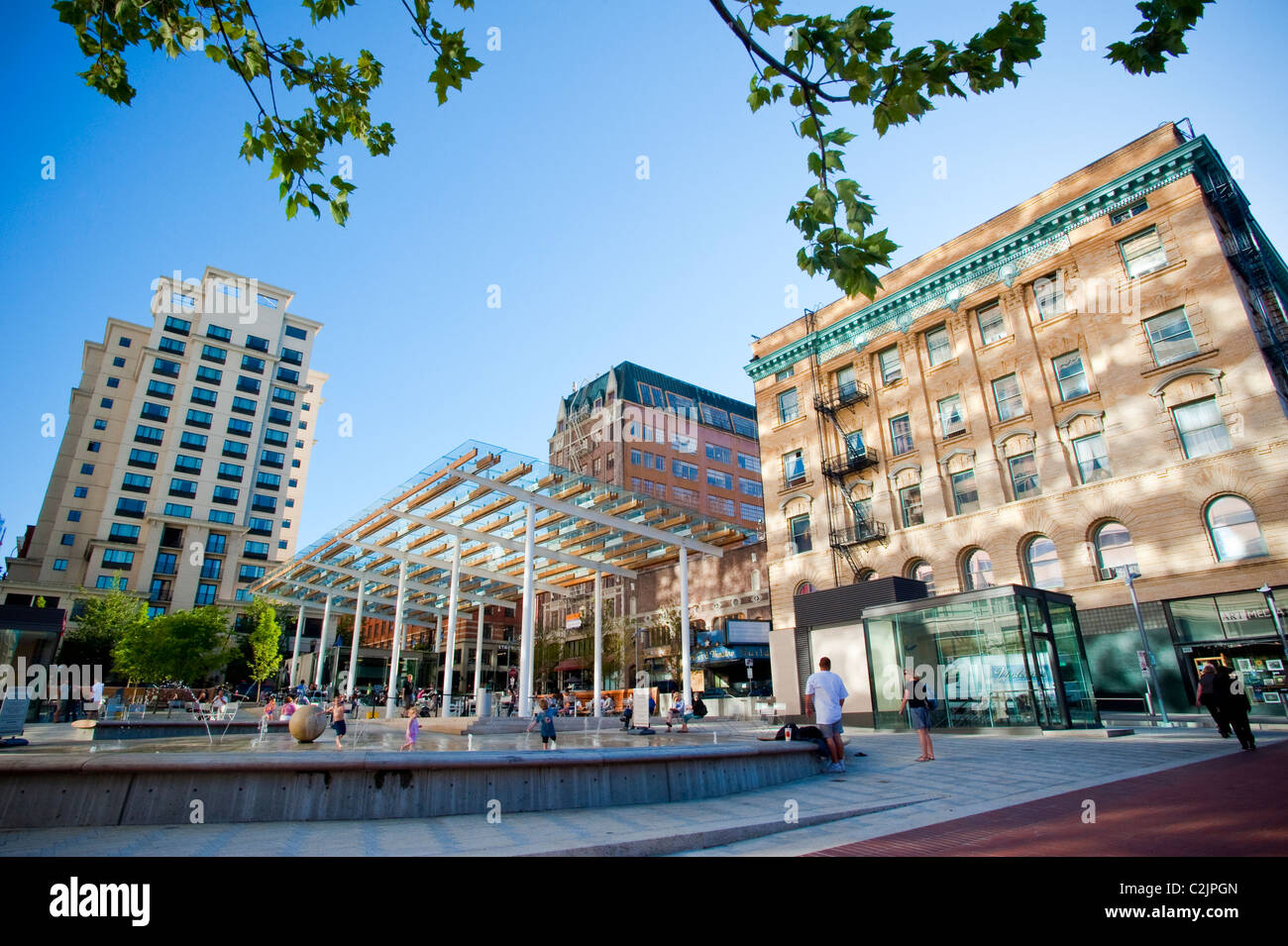 Director Park at SW Park Ave & SW Yamhill St. in downown Portland Stock ...