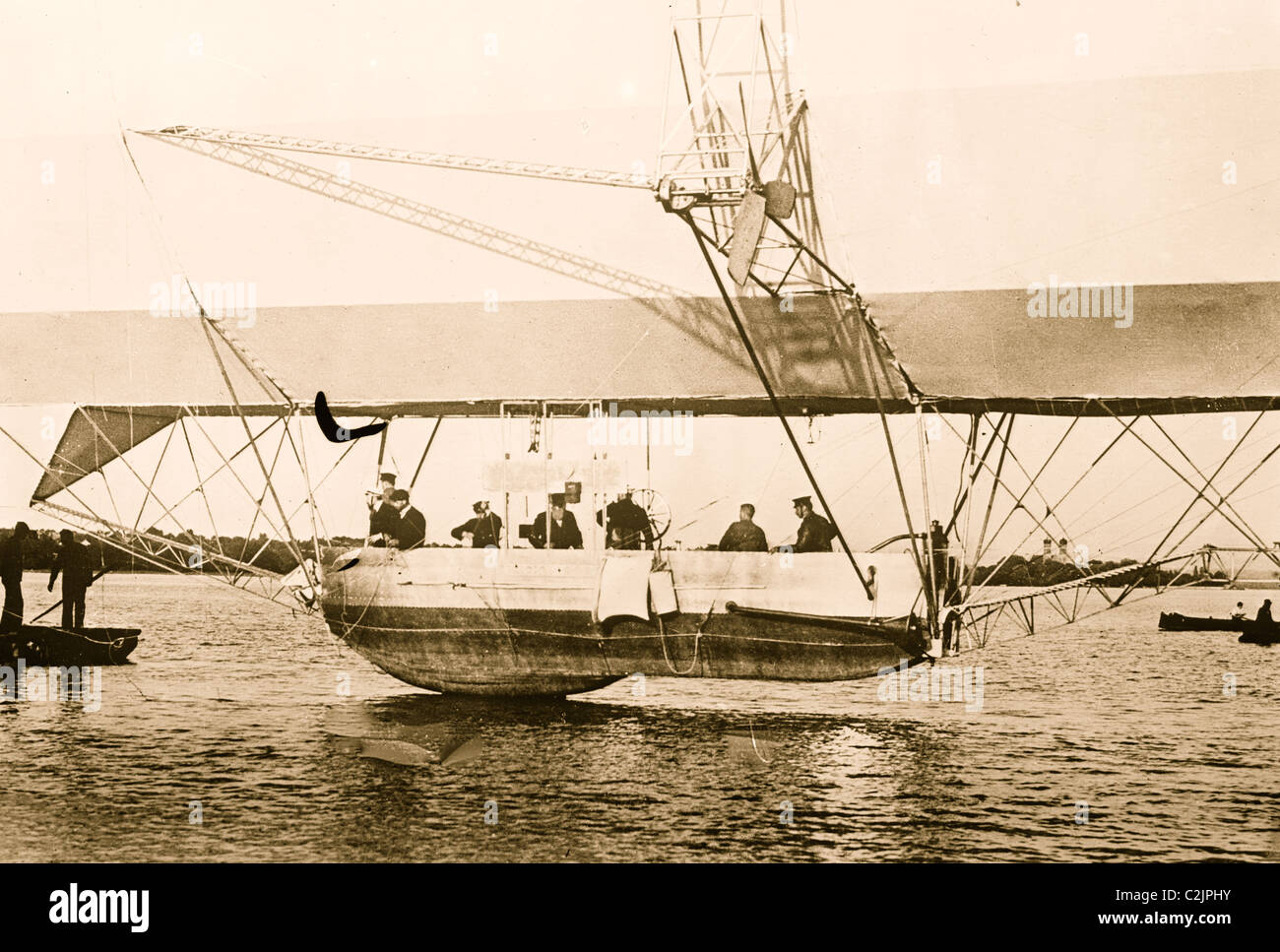 Airship pilots hi-res stock photography and images - Alamy