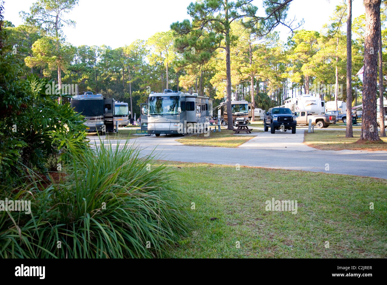 Encores hi-res stock photography and images - Alamy