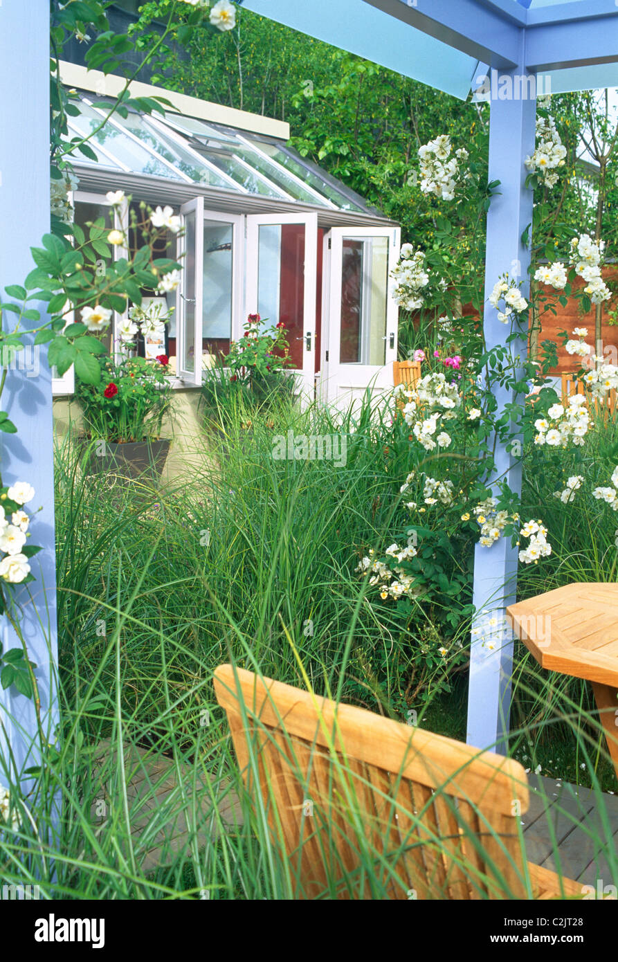 Pergola garden painted hi-res stock photography and images - Alamy