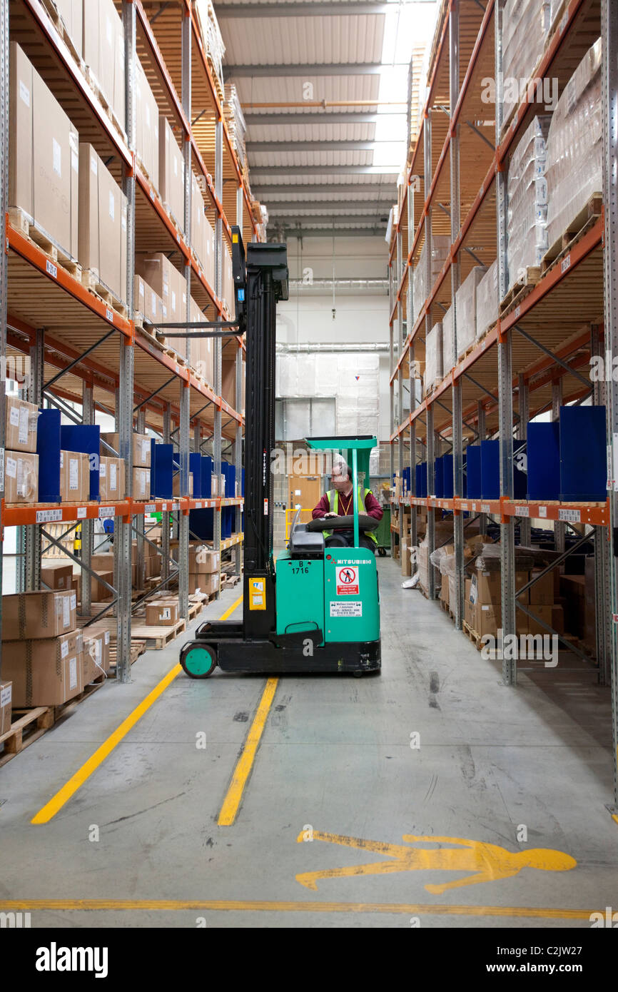 Deutsche Post DHL express warehouse and distribution operations ...