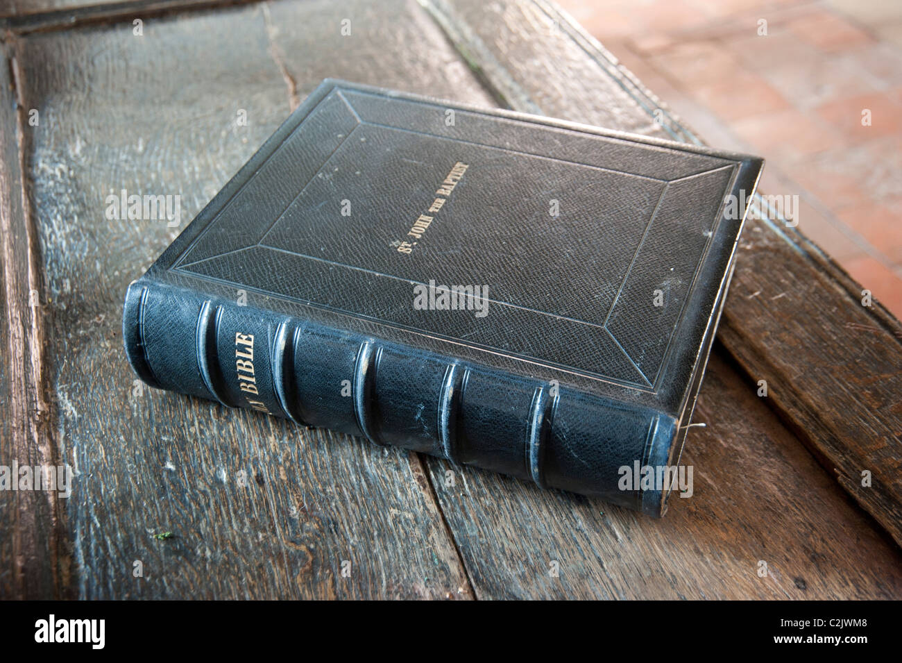 Old bible cover hi-res stock photography and images - Alamy
