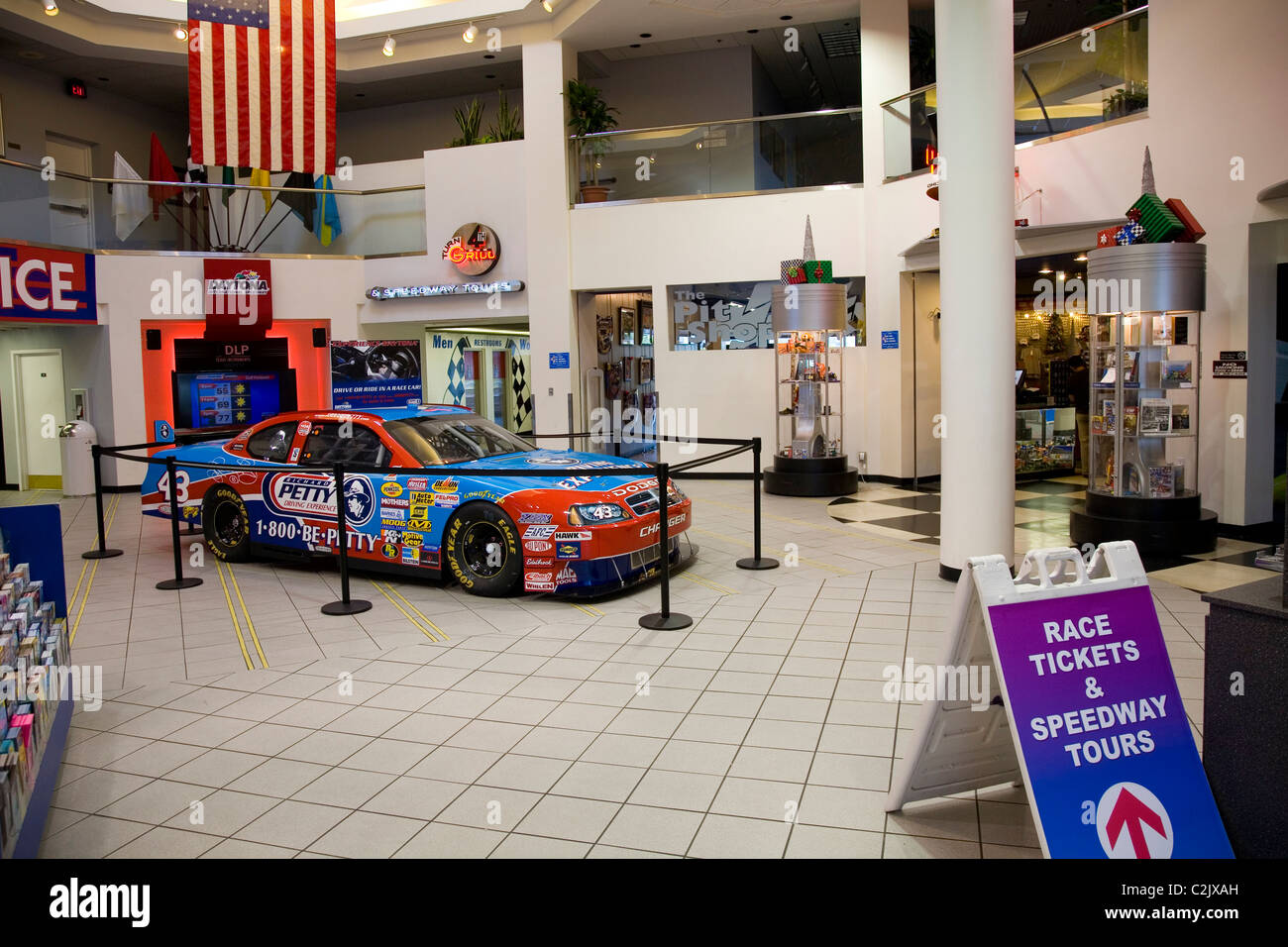 Nascar race daytona hi-res stock photography and images - Alamy