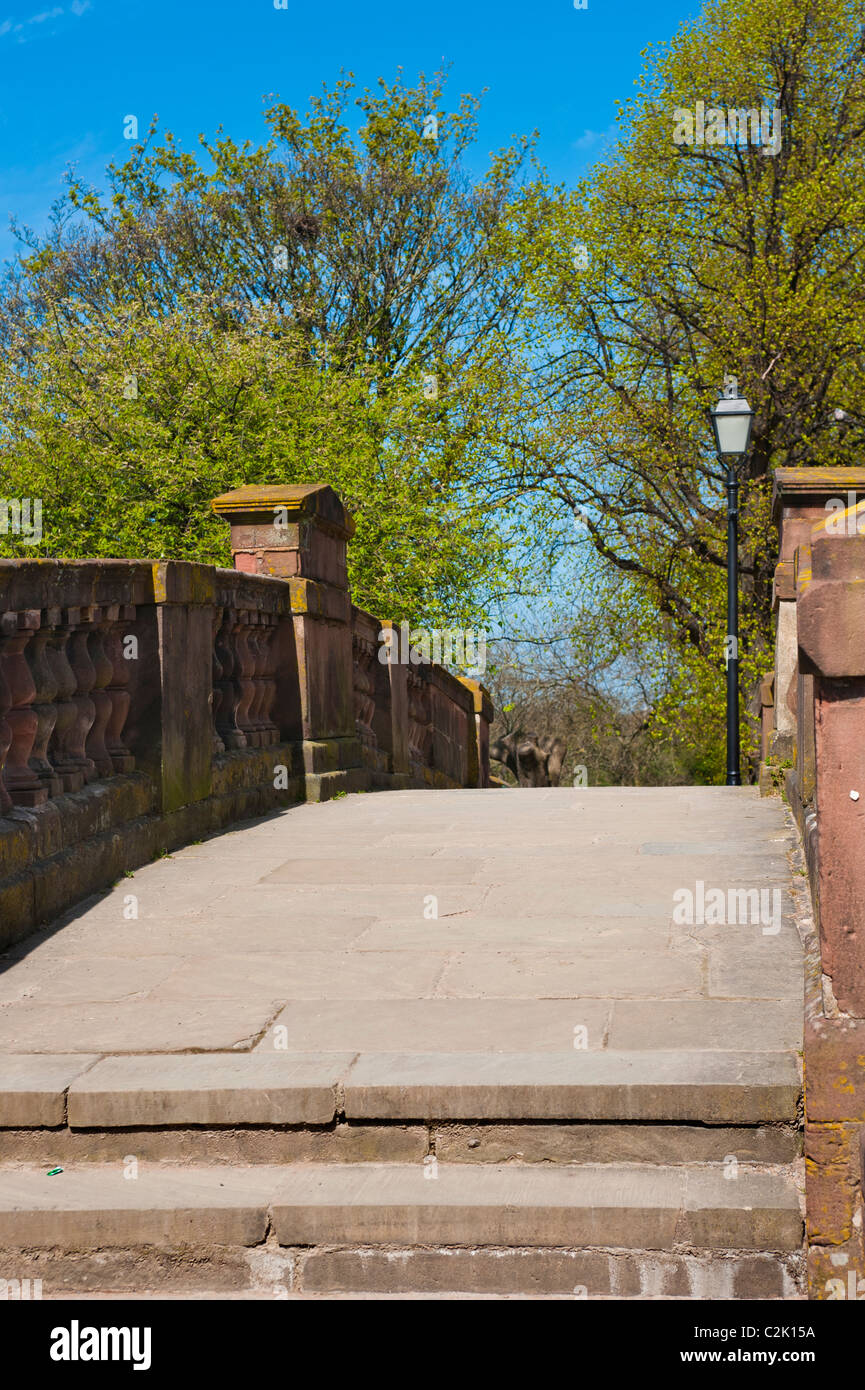 Chester uk wall hi-res stock photography and images - Alamy