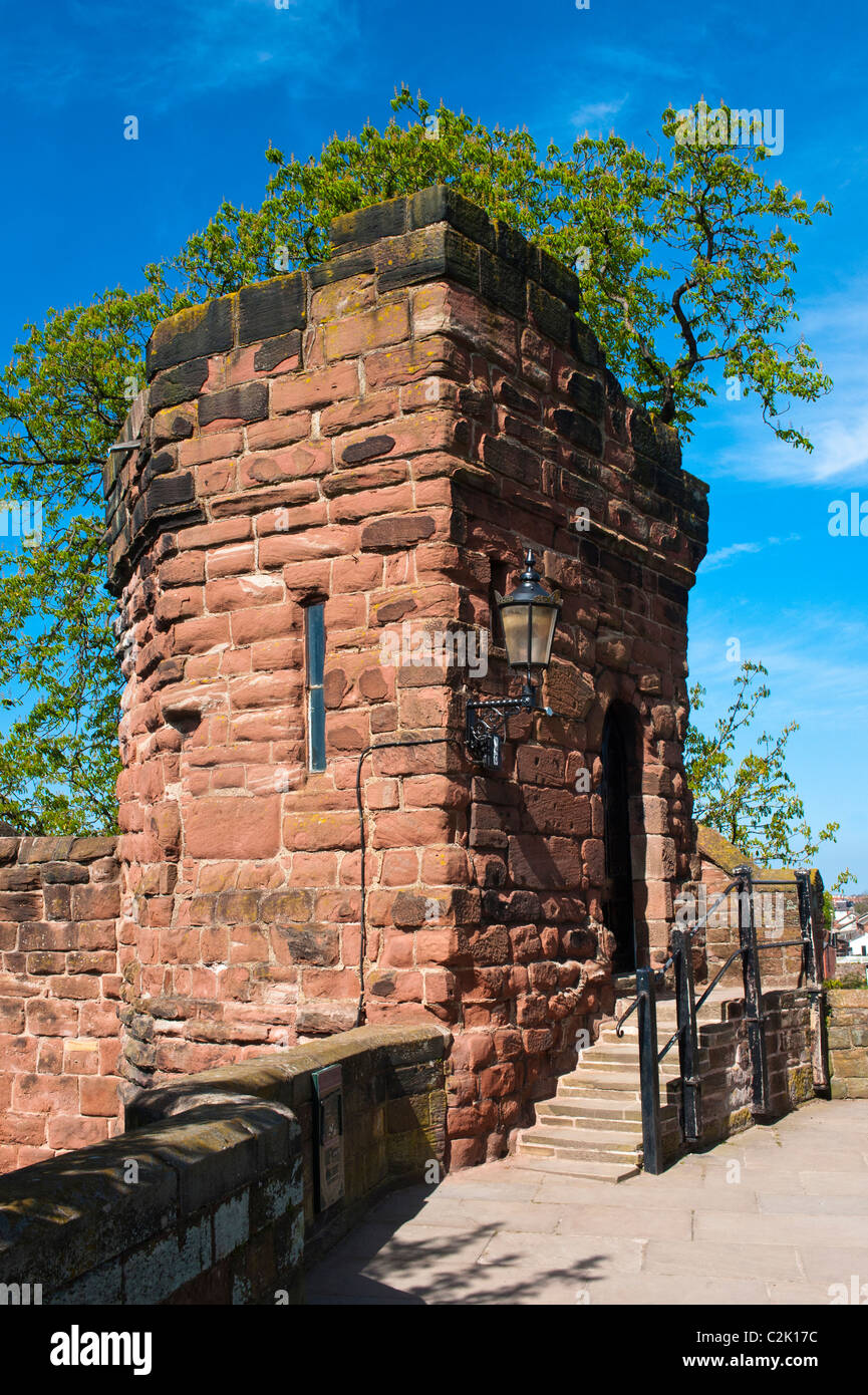 Chester city walls hi-res stock photography and images - Alamy