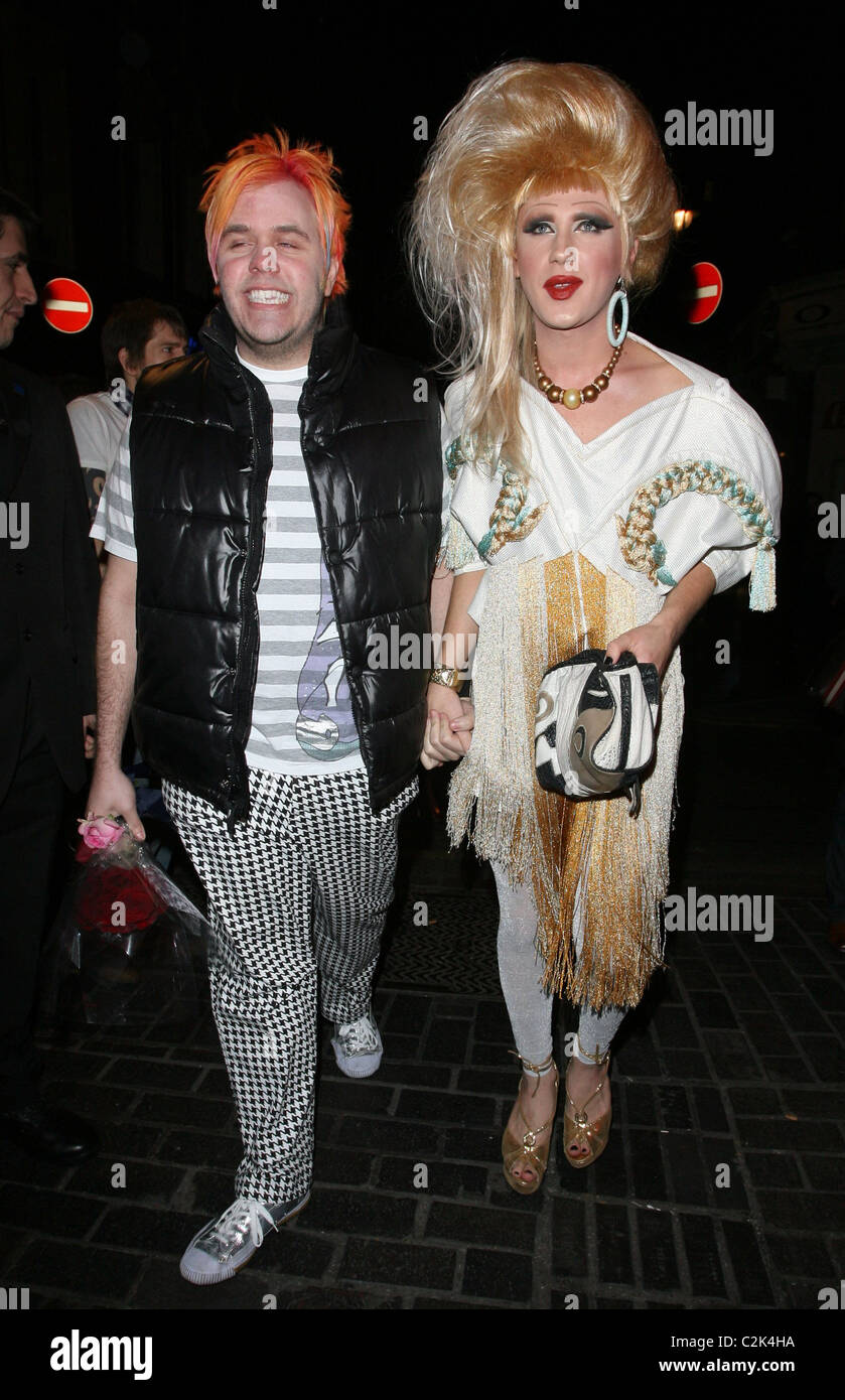 Perez Hilton and Jodie Harsh arrive hand in hand at the Soho Revue club ...
