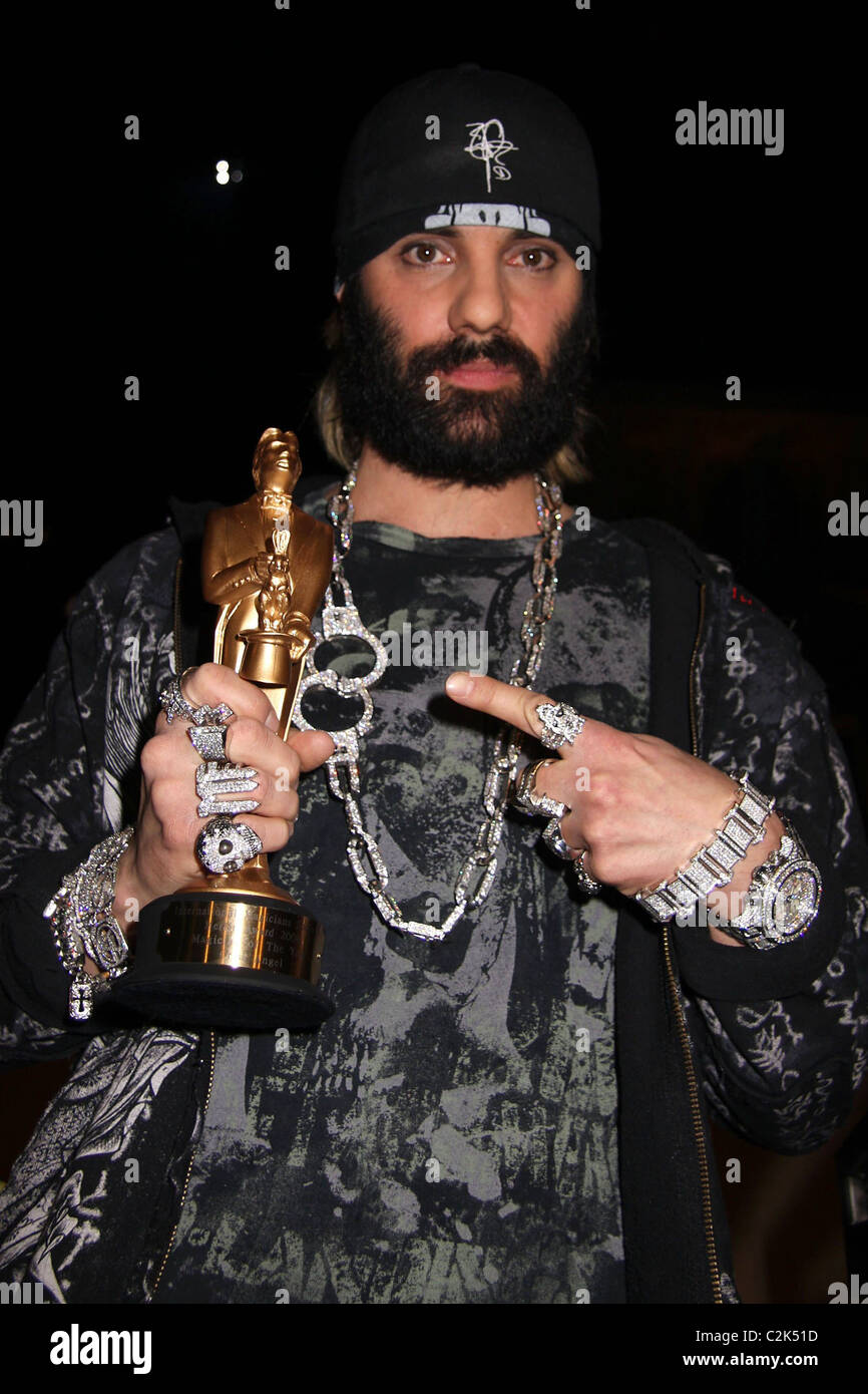 Criss Angel receives the 2008 Merlin Award for 'Magician Of The Year ...