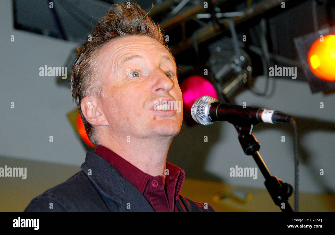 Billy Bragg Singer/Songwriters play songs from the last 50 years of the ...