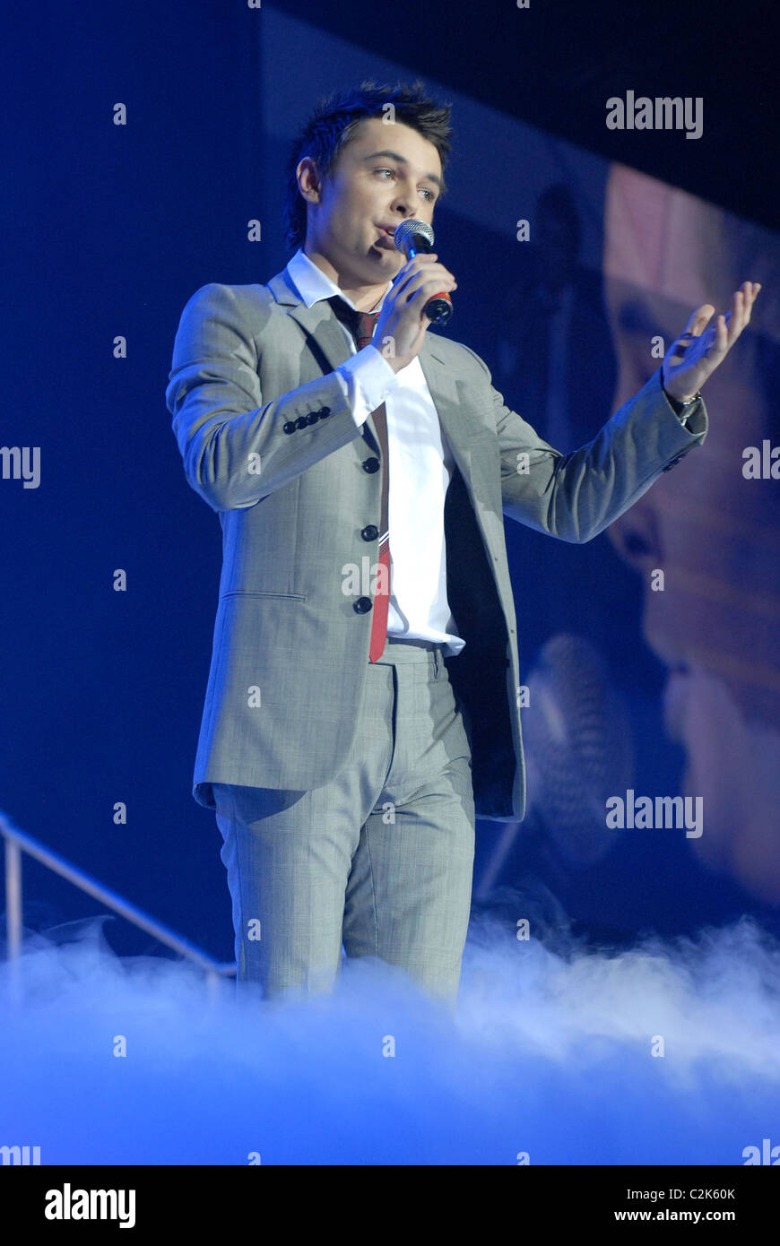 X Factor finalist, Leon Jackson performing at the 'X Factor Live' tour ...