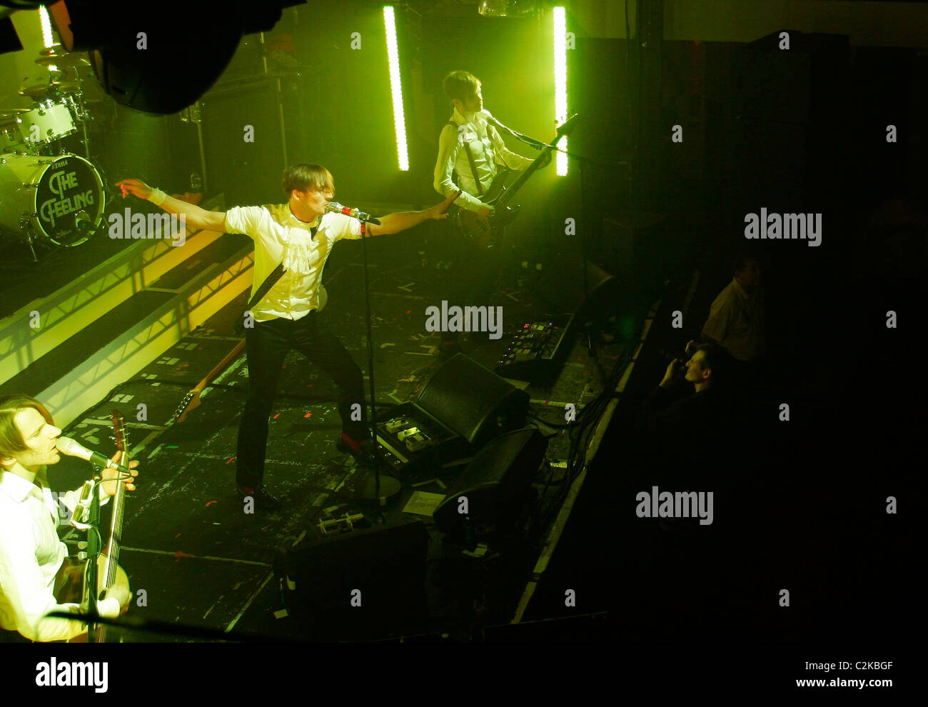 Dan Gillespie Sells from 'The Feeling' performing live at the Refectory ...